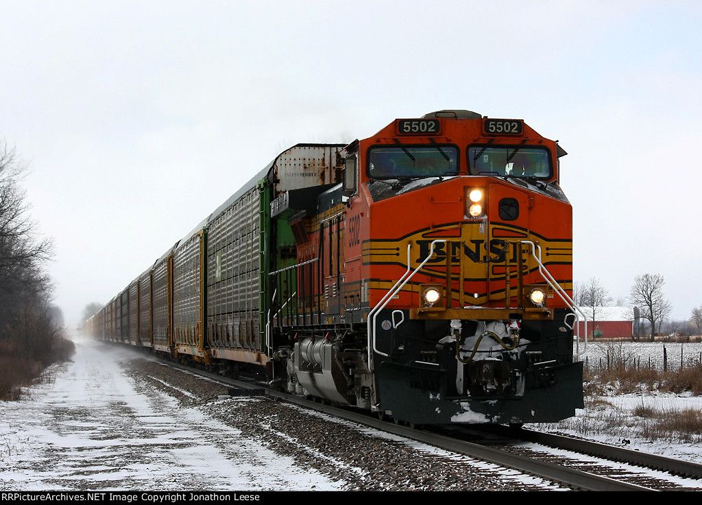 BNSF 5502 leads E280 to Flint
